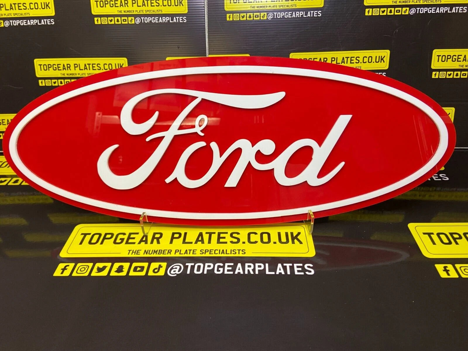 3D Acrylic Stylish Ford Car/Man Cave/Novelty Sign - Ford Red/White Fon